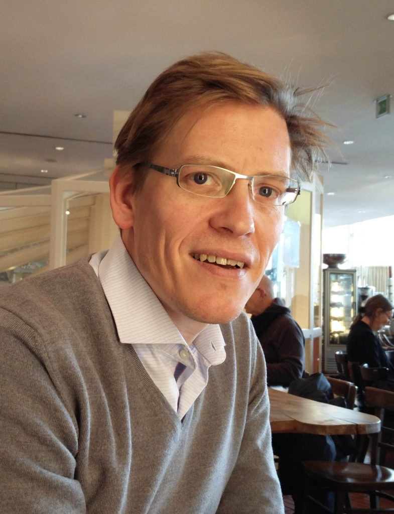 Interview with Lars Breuer: (artist, curator, teacher) “We do believe ...